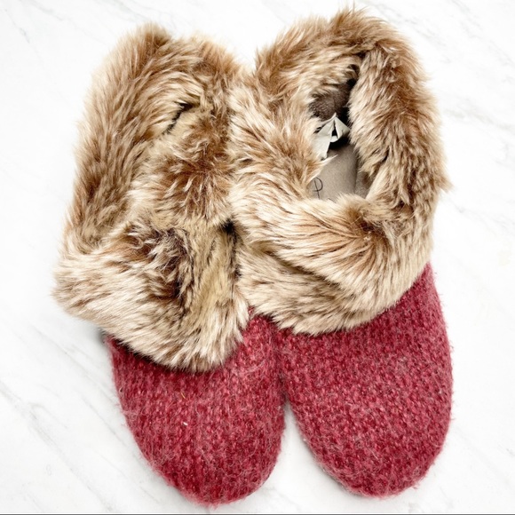 isotoner | Shoes | Isotoner Slippers | Poshmark